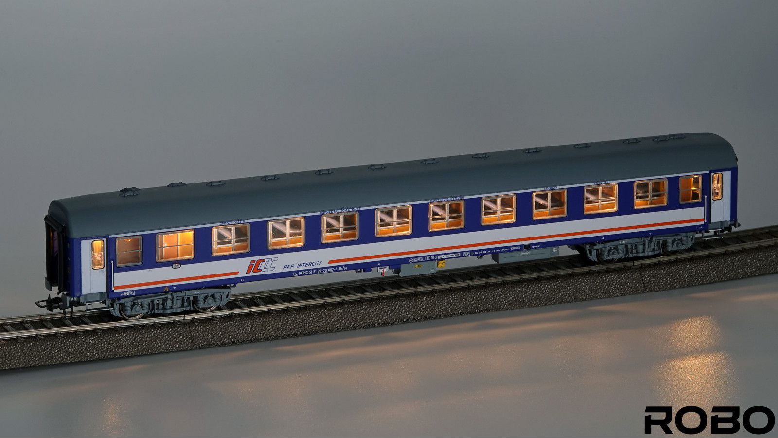 244211 - PKP Intercity couchette, Warszawa Grochów station, model with ...