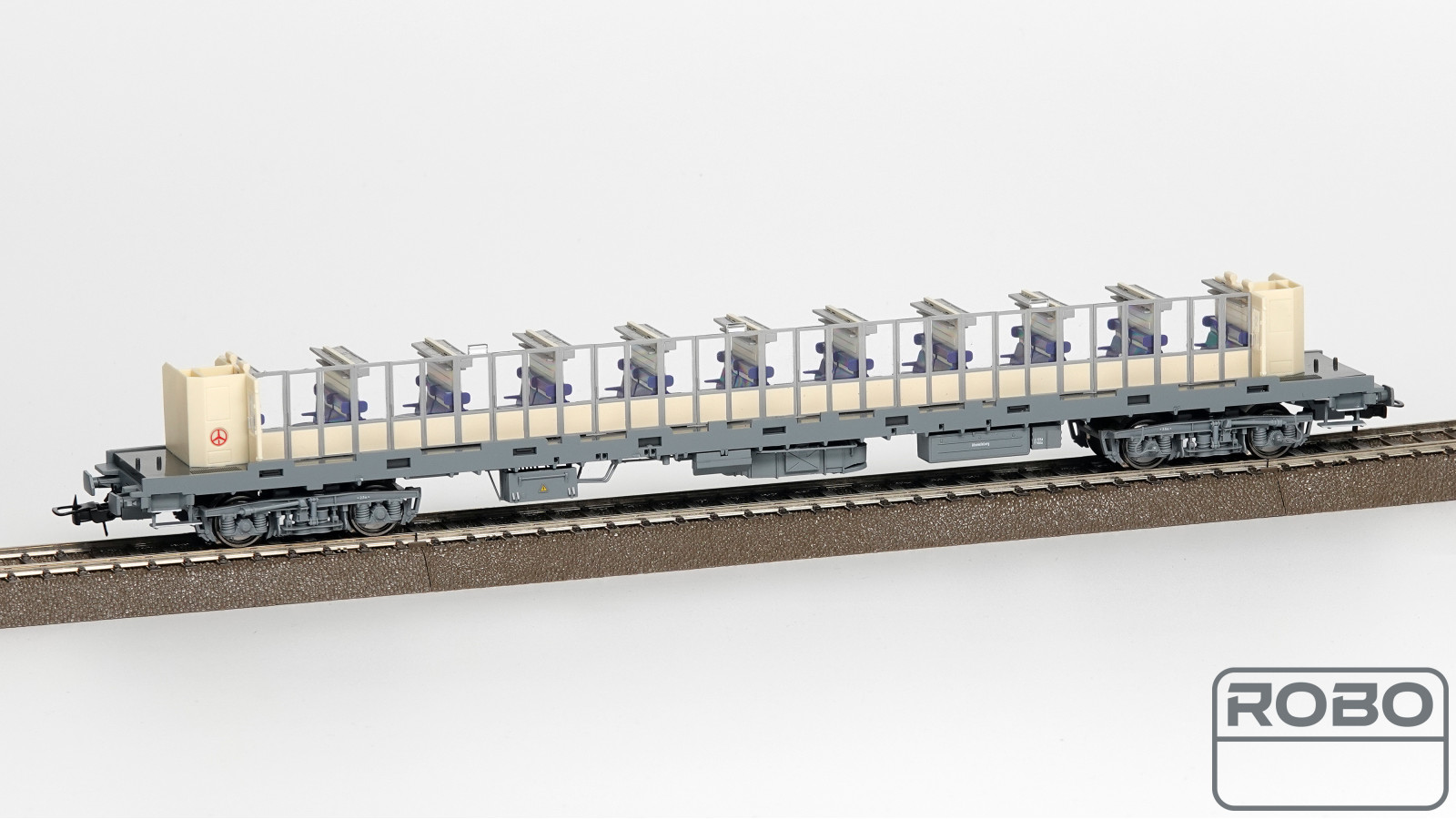 222261 - PKP IC, Szczecin station, NEW ROBO 2.0 LIGHTING BOARD